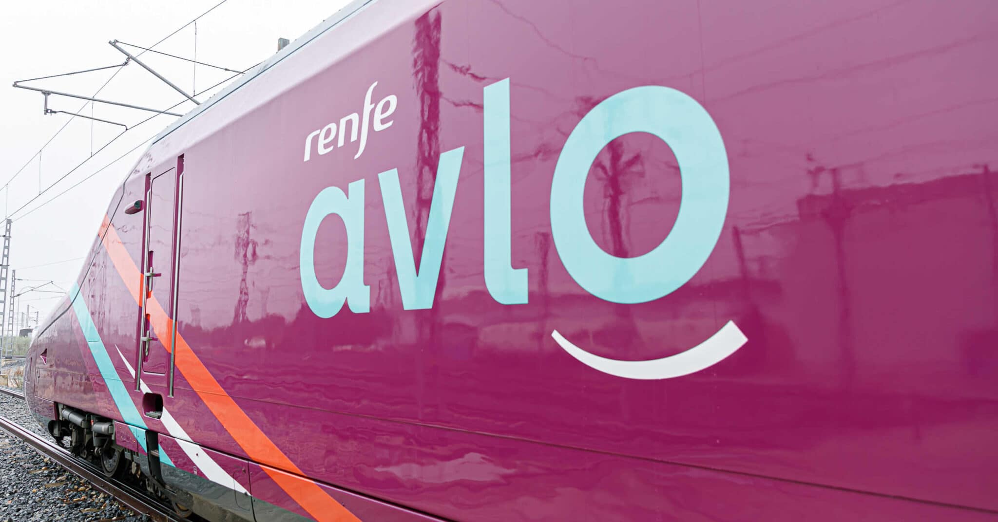 Así es el Avlo, el tren de alta velocidad y bajo coste de Renfe - Trenvista