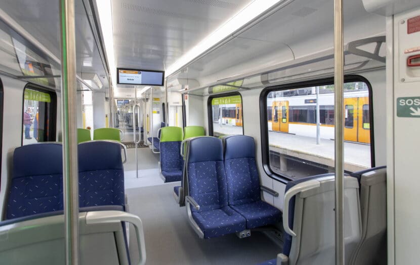 FGC presenta el primer tren de la serie 115