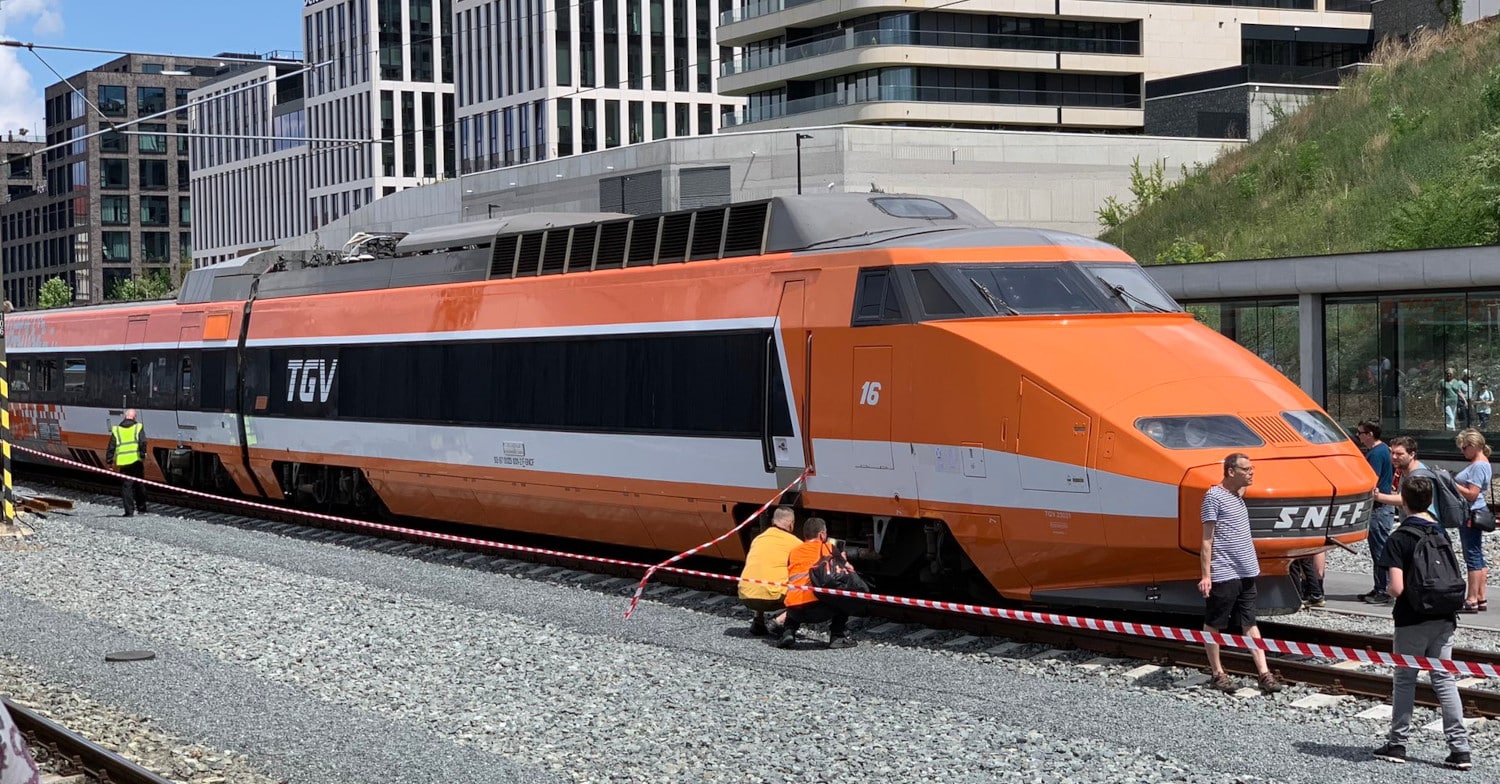 El TGV PSE 16 comienza una gira en Chequia - Trenvista