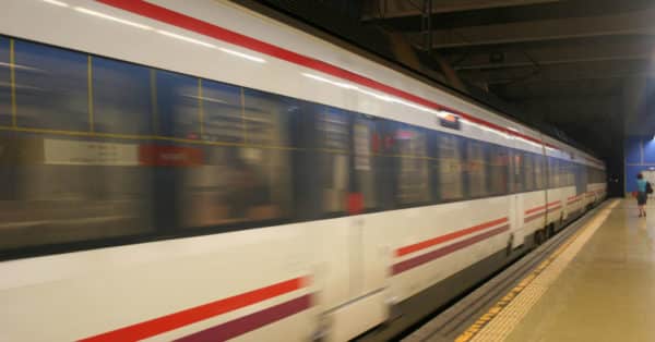 Renfe mantendrá en 2023 los abonos gratuitos - Trenvista