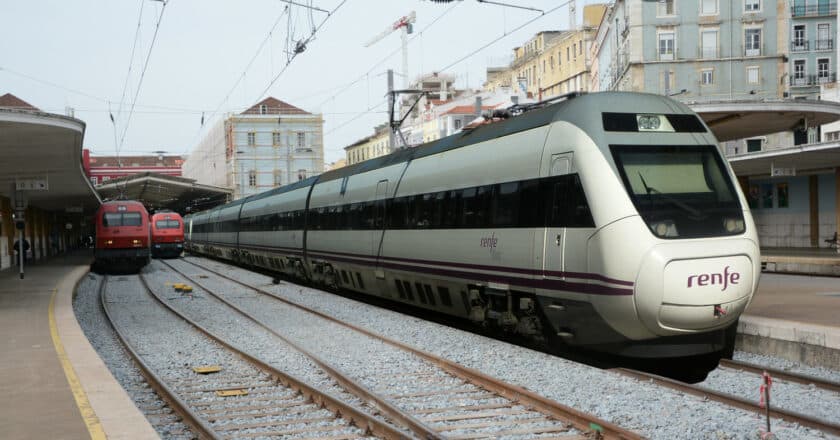 Renfe prepara su llegada a Portugal